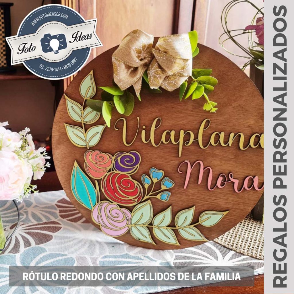 Rótulo redondo con apellidos de la familia – Fotoideas